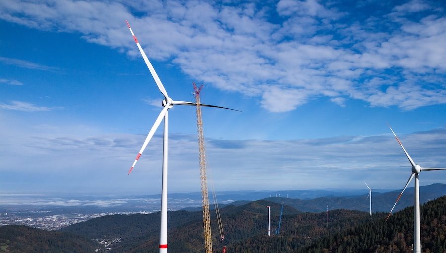 Global Wind Energy Capacity Hits 1,136 Gigawatts in 2024 - SolarVision